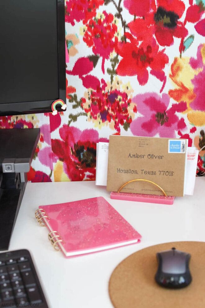 DIY Mail Holder - Amber Oliver
