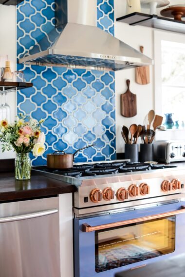 36 Colorful Kitchen Backsplash Ideas - Amber Oliver