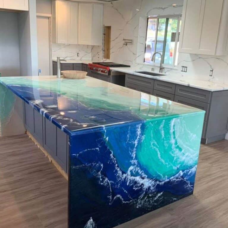 Resin Pour Ideas: Epoxy Resin Crafts Projects to DIY!