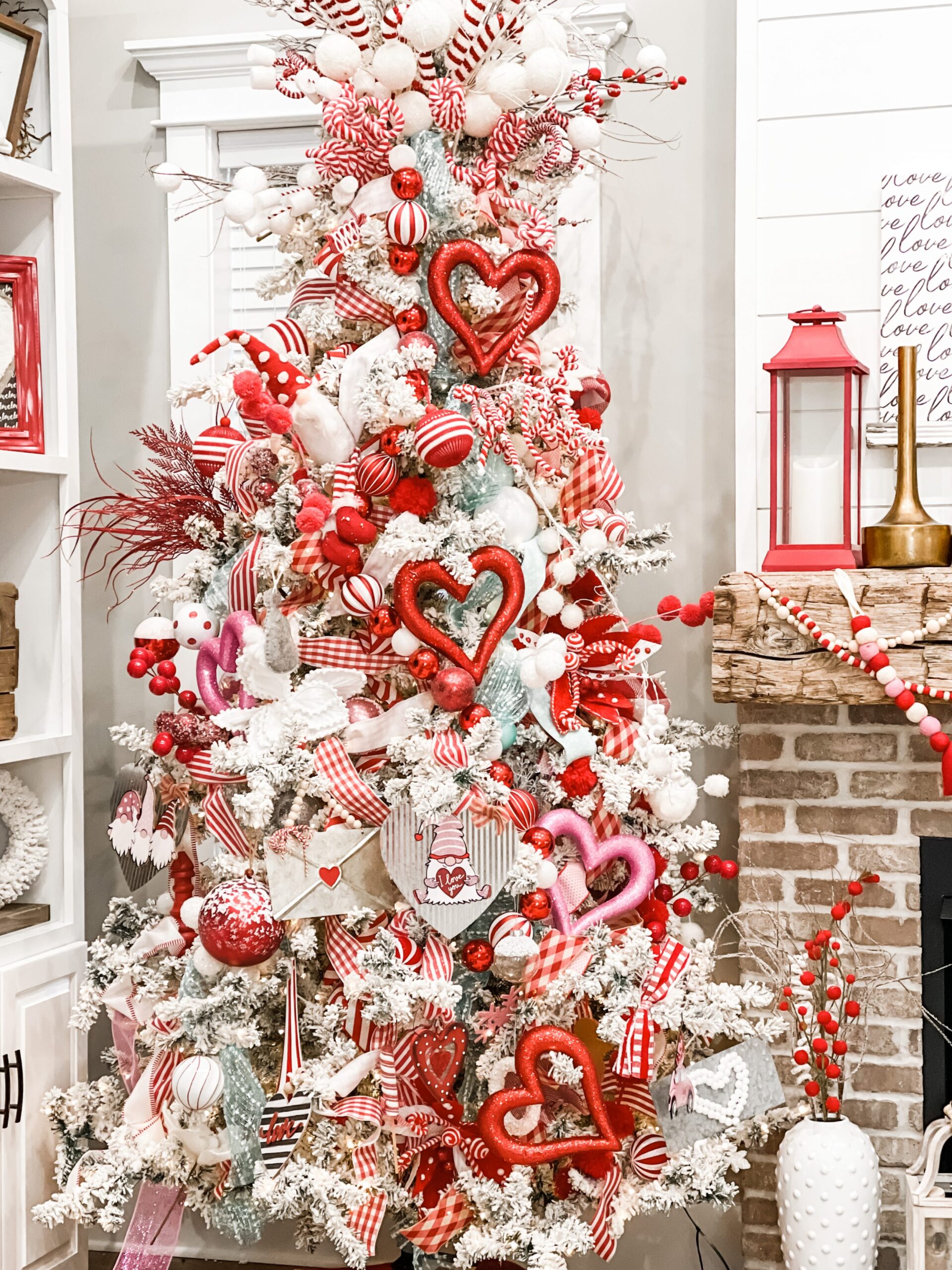 Valentines Christmas Tree Ideas - Amber Oliver