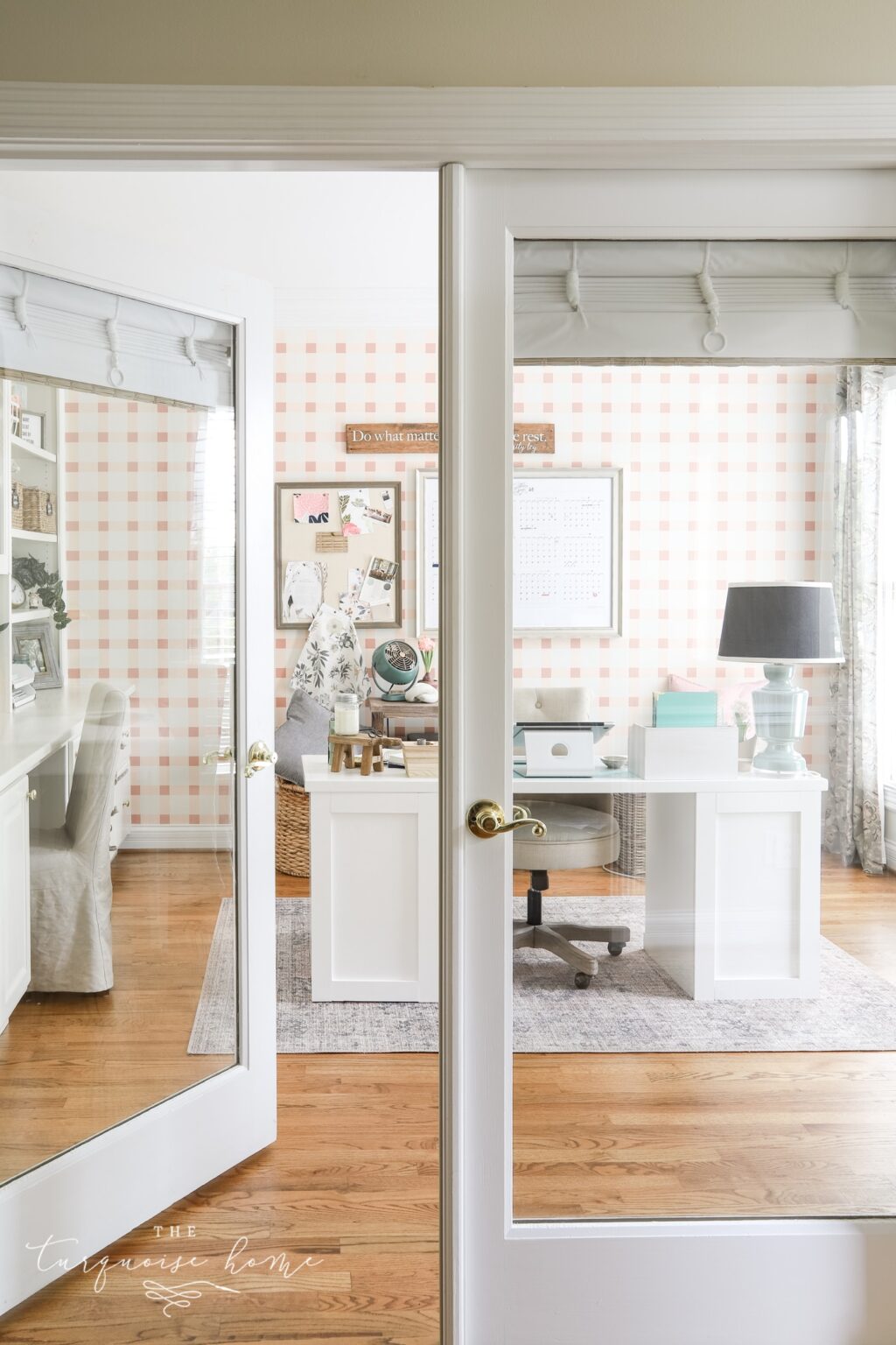 17 Lovely Women's Home Office Ideas