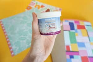 Can you put paper in resin? Make a Resin Clipboard