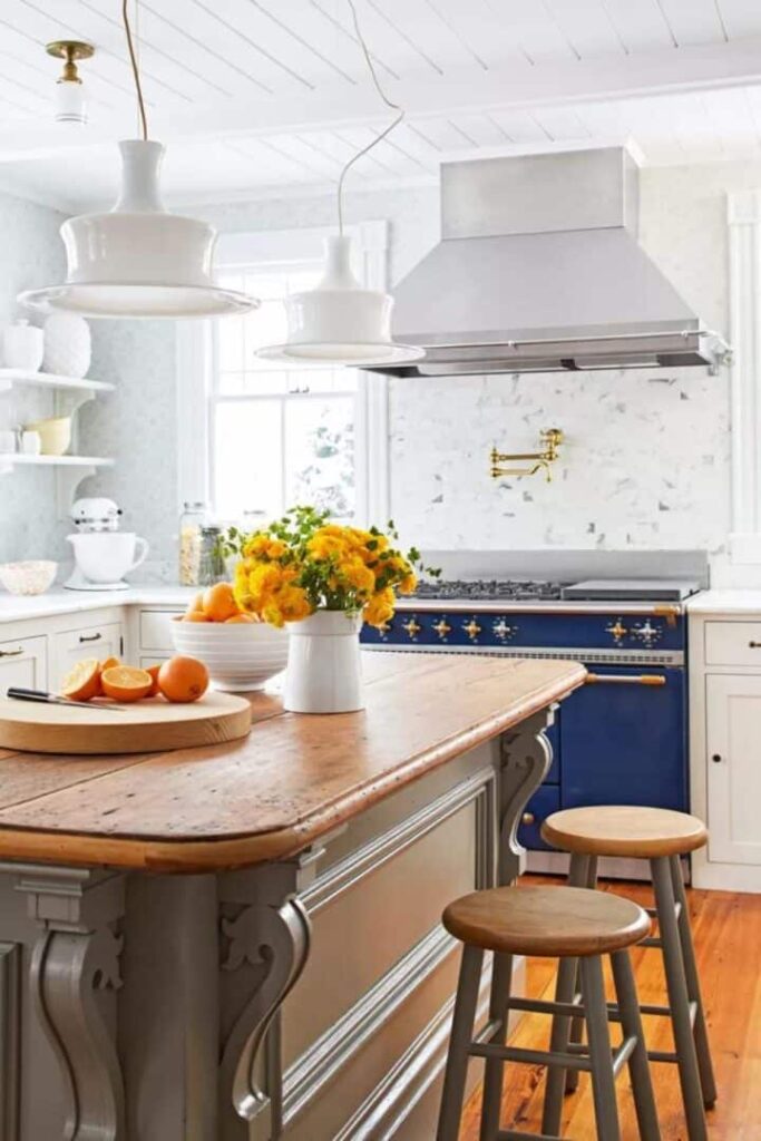 How To Decorate A Kitchen Island: 25 Chic Styling Tips